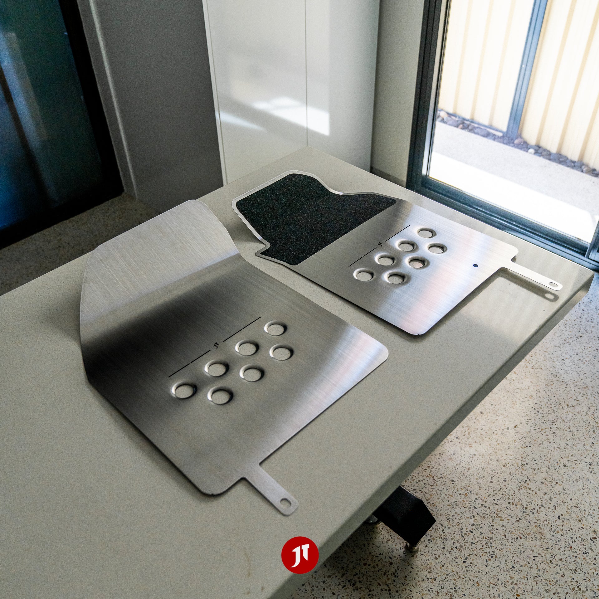 Evo 7-9 Floor Plates (RHD) – JTSpec
