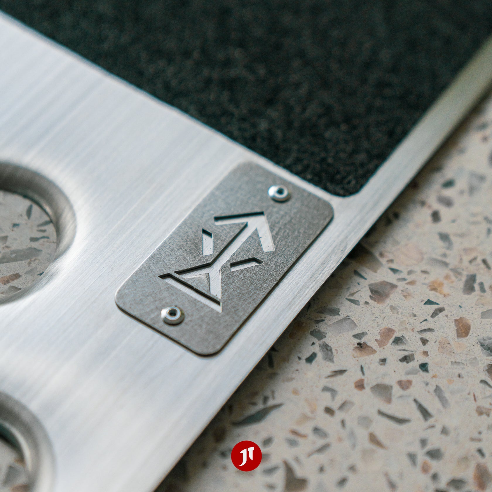 Universal Floor Plate – JTSpec