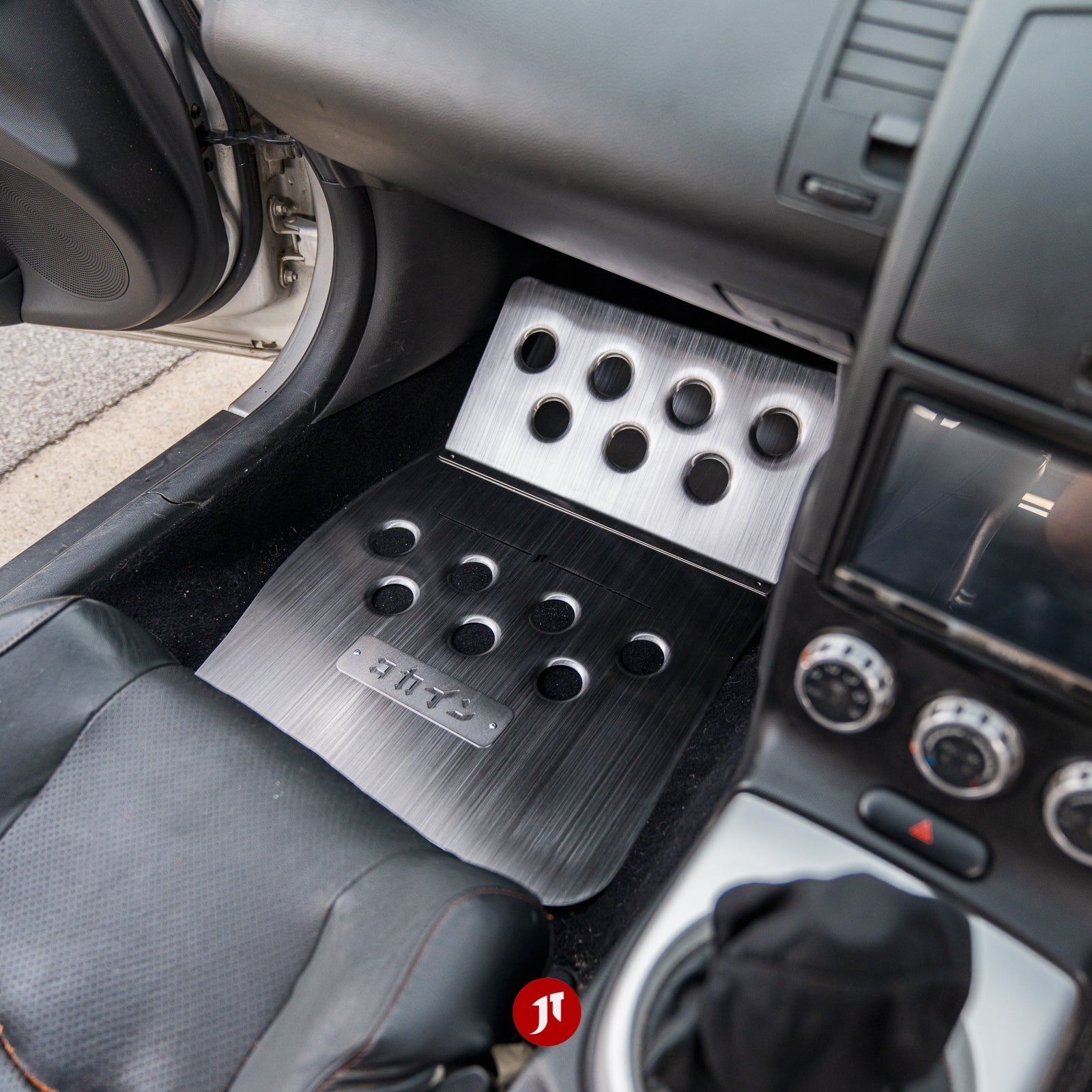 Nissan 350z Floor Plates Set (RHD) – JTSpec